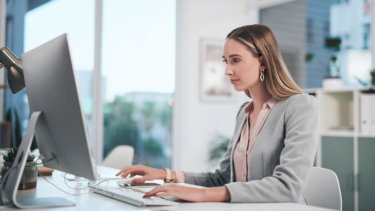 How a ‘Focus Friday’ could transform your work week - SHE DEFINED