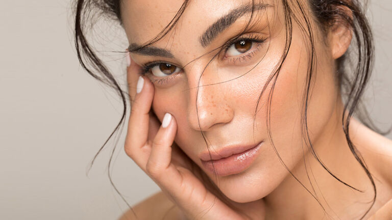 How unrealistic beauty standards profit from women’s insecurities